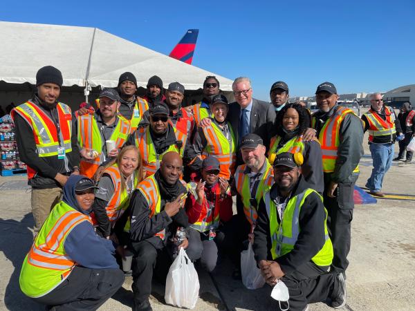 Delta people earn over $500M in profit sharing - Delta Air Lines ...