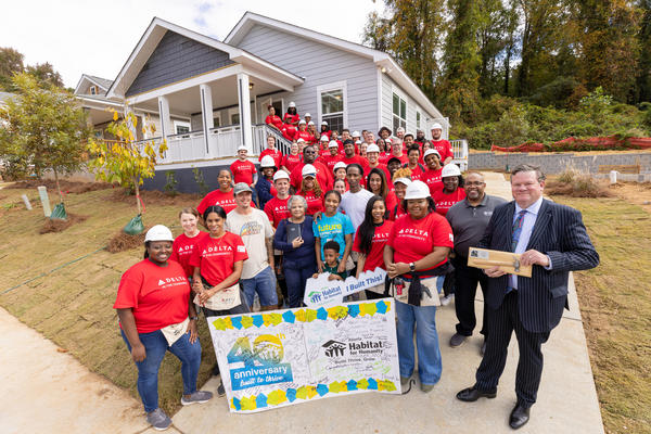 Delta celebrates Atlanta Habitat for Humanity’s 40th Anniversary by ...