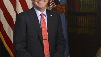 Delta mourns passing of board member Ash Carter - Delta Air Lines ...