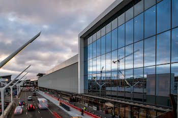 Delta, Los Angeles World Airports unveil first major phase of Delta Sky ...